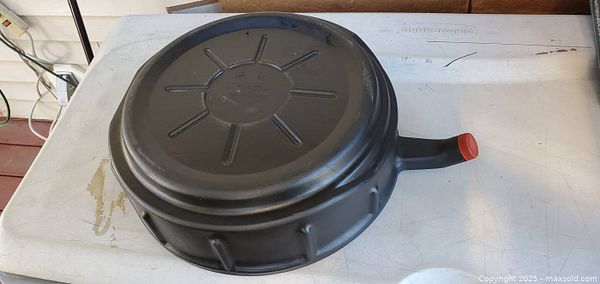 Oil Drain Catch Pan | Maxsold