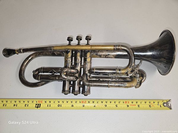 Antique Frank Holton & Co. trumpet | Maxsold