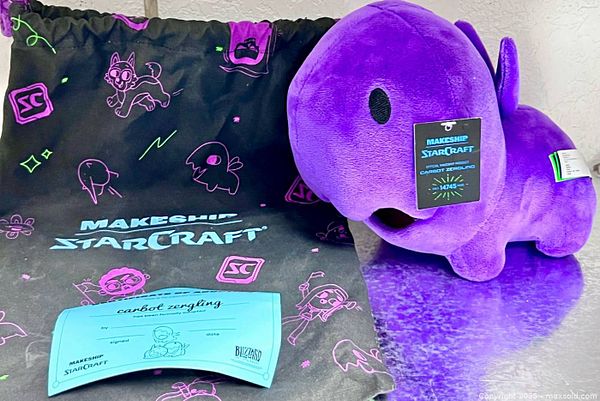 Makeship Starcraft Carbot Zergling plush with bag and adoption ...