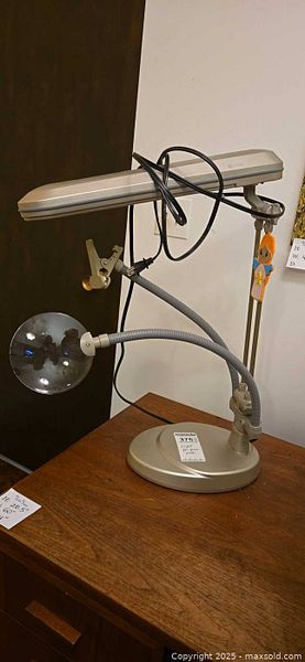 Adjustable Task Lamp With Magnifying Lens | Maxsold
