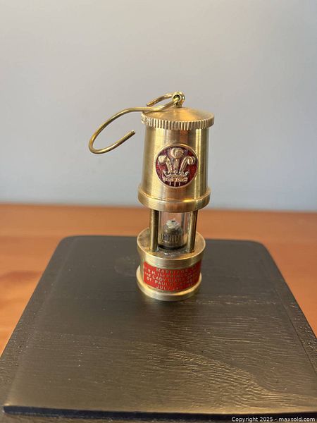 1981 Prince of Wales Royal Wedding Commemorative Miniature Davy Lamp ...