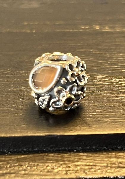Pandora two-tone sterling silver floral charm | Maxsold