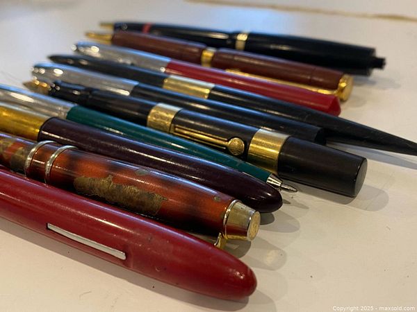 Vintage ballpoint and fountain pens | Maxsold