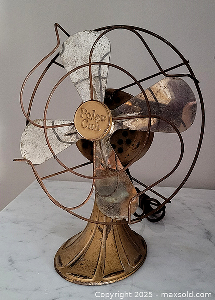 Polar Cub Vintage Electric Fan | Maxsold