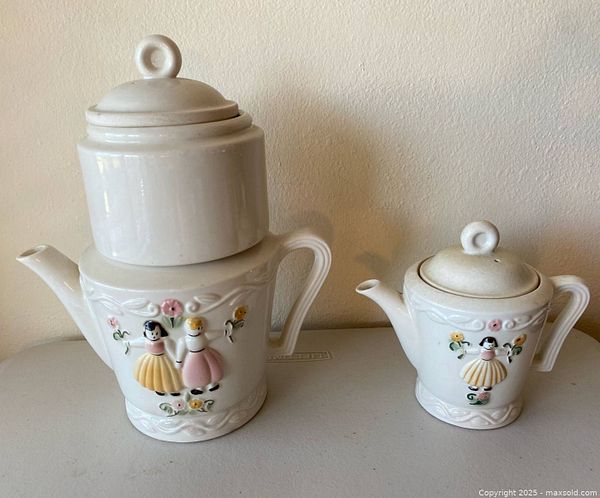 Vintage Porcelier Teapot Diffuser & Teapot | Maxsold