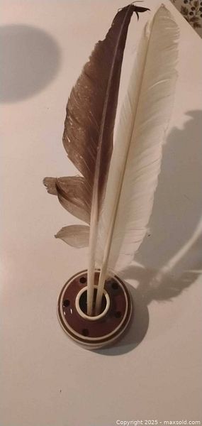 Feather quills with ceramic desk holder | Maxsold