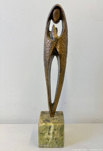 Irish bronze Madonna sculpture signed Fergus O'Farrell | Maxsold