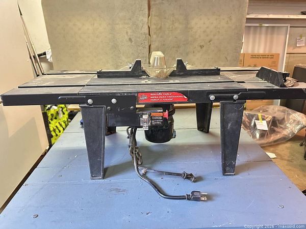 Craftsman corded router with benchtop router table | Maxsold