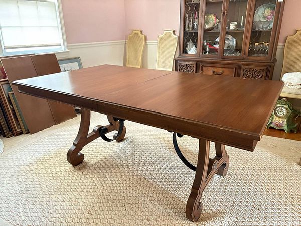Vintage trestle dining table with leaves | Maxsold