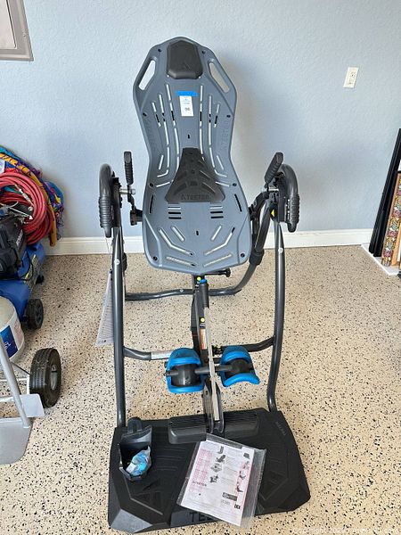Teeter FitSpine LX Series Inversion Table | Maxsold