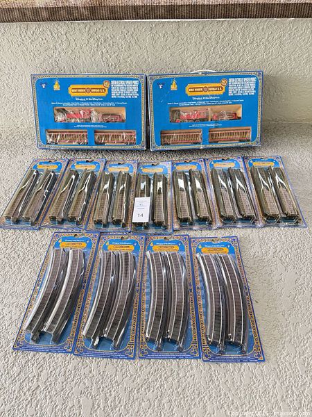 2 Walt Disney World R.R. HO train sets with unopened HO track packs ...