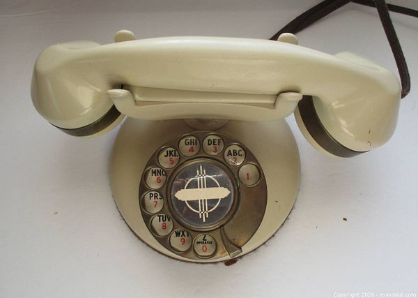 Western Electric 202 Imperial rotary phone | Maxsold