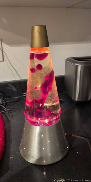 Vintage Cone-Style Lava Lamp, Starlight Pattern | Maxsold