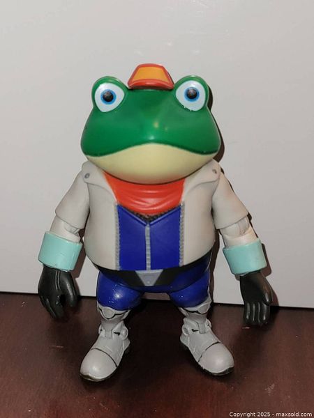 Nintendo Star Fox Slippy Toad figure | Maxsold