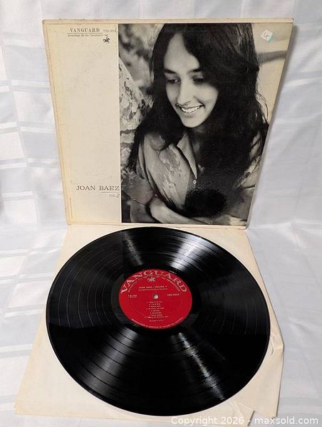 Joan Baez Vol. 2 Vanguard vinyl LP | Maxsold