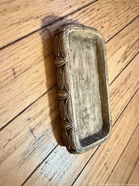 Rectangular carved wooden tray | Maxsold