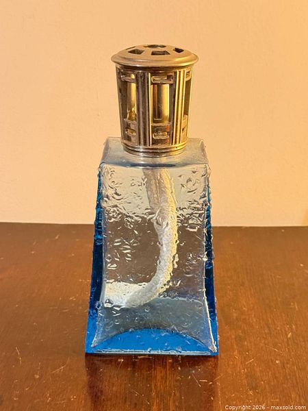 Lampe Berger blue glass oil lamp | Maxsold