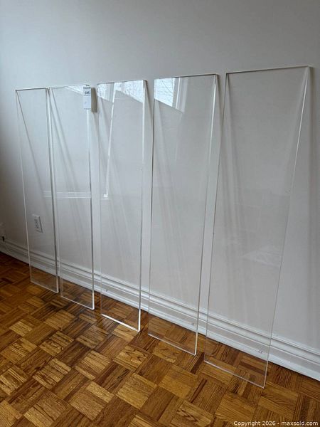 Lucite shelves 10" x 45", set of 5 | Maxsold