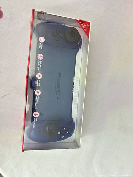 DOBE Eggshell Controller for Nintendo Switch OLED | Maxsold