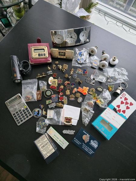 Vintage pins badges clocks calculator lot | Maxsold