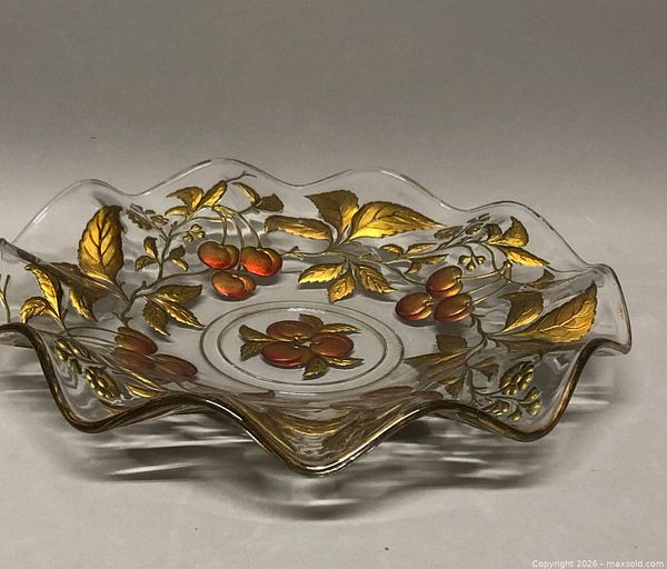 Dugan Goofus Glass Intaglio Cherry Bowl 10.5" | Maxsold