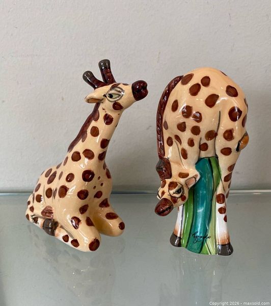 Blue Sky Clayworks giraffe salt & pepper | Maxsold