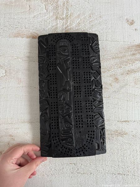 Vintage Pearlite First Nations Embossed Cribbage Board | Maxsold