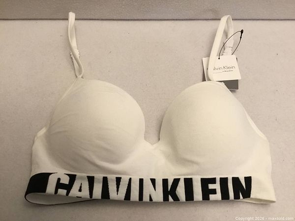 Calvin Klein White T-Shirt Bra 32D | Maxsold