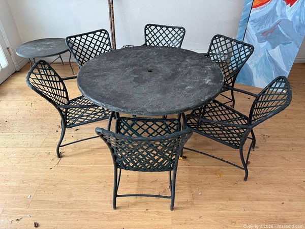 Round faux slate patio table and 6 chairs | Maxsold