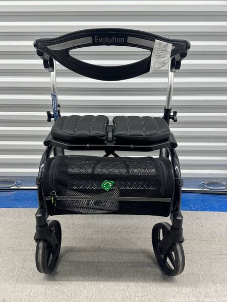 Evolution Trillium folding walker | Maxsold
