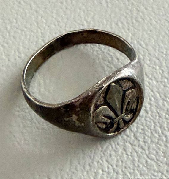 Vintage Silver Fleur de Lis Signet Ring Size 5.5 | Maxsold