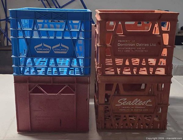 4 Plastic Milk/Storage Crates | Maxsold