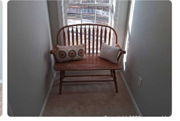 Mission style veneer wood bench | Maxsold