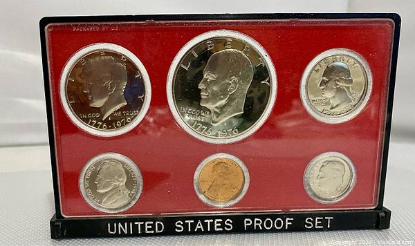 1976 US S Proof Bicentennial Coin Set | Maxsold