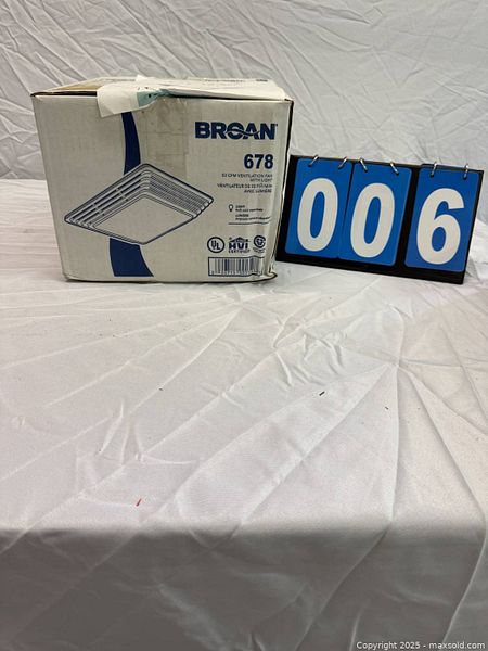 Broan 678 ventilation fan with light | Maxsold