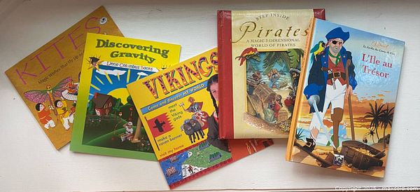 Children’s educational picture books lot | Maxsold